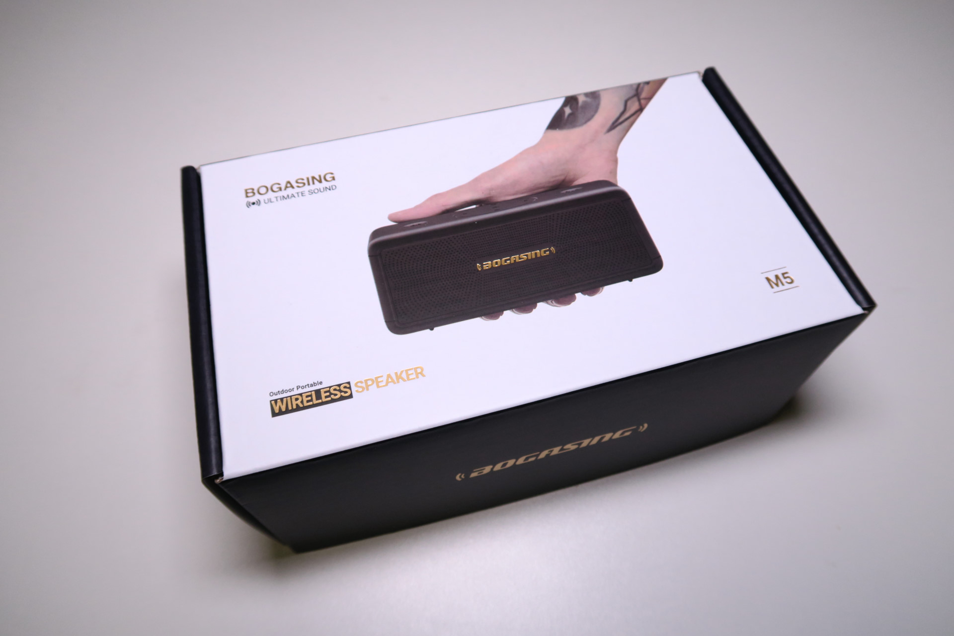 BOGASING M5 ～小さな見た目からは想像できないハイパワーで腹に響く低音を奏でる！部屋の中でもアウトドアにも使えるポータブル防水 ...