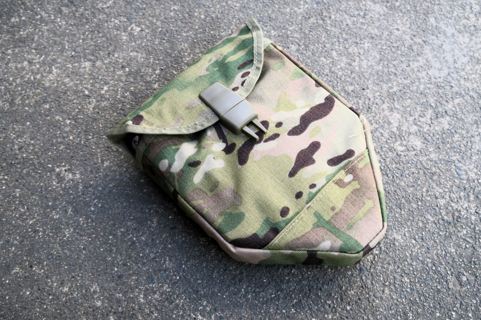 丈夫でコンパクトな折り畳み式シャベル GERBER(ガーバー) Folding Spade E Tool SER 30-000075 | イケ ...